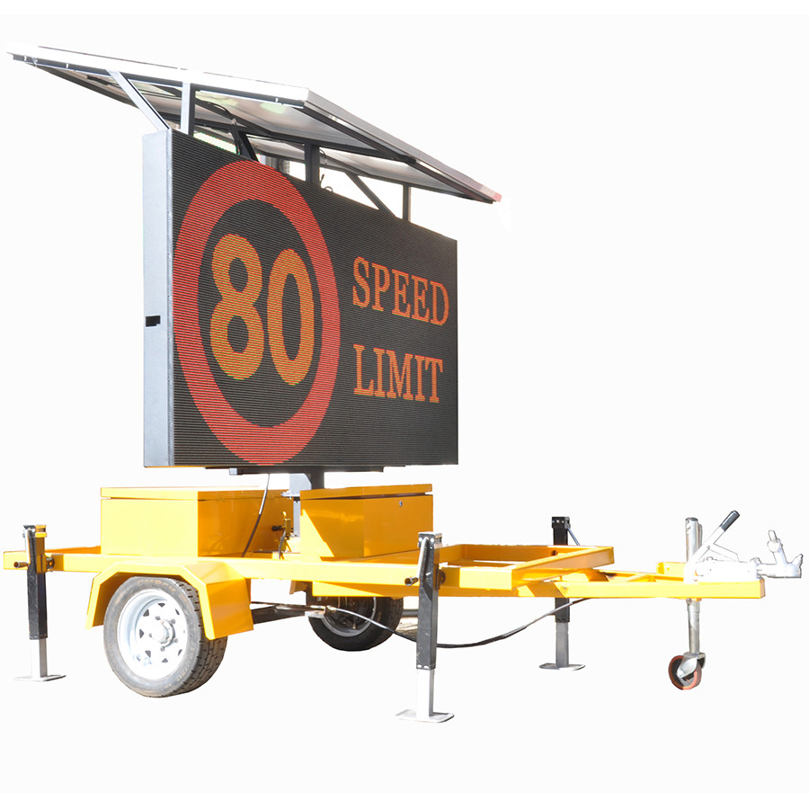 Trailer Mounted Solar Traffic Vms Sign Board Guiding Communication TCP/IP Mobile Angle 70°